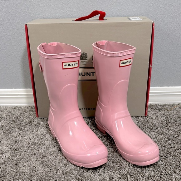 Hunter | Shoes | Hunter Short Gloss Candy Floss Boots | Poshmark